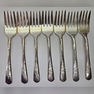 delight | Kitchen | Vintage 95s Wood Rose Delight Silver Plate Flatware ...